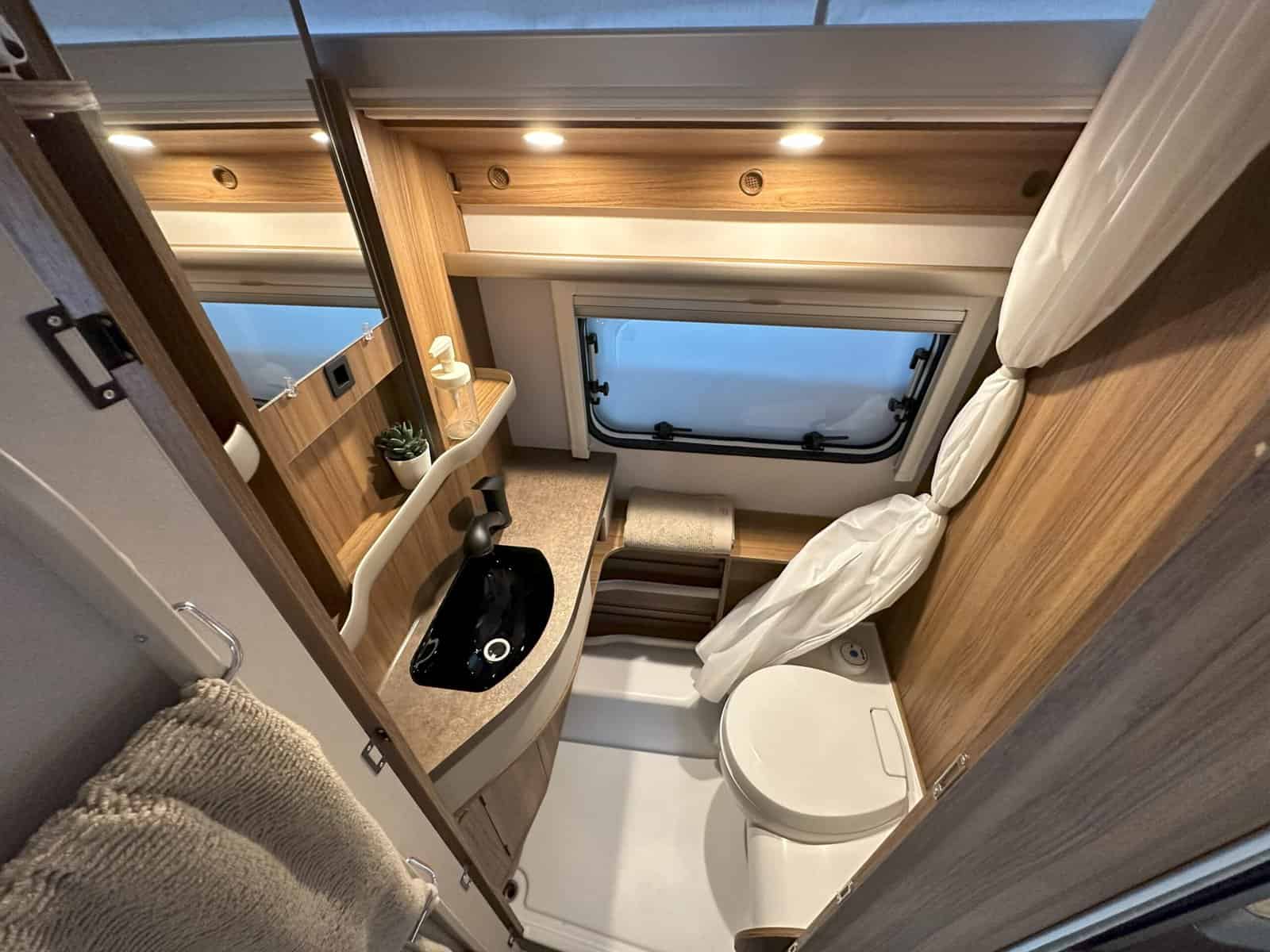 Eriba Touring 642 Caravan - The Motorhome Man